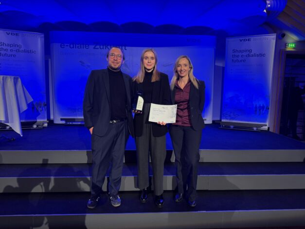 Teena t. Dieck wins Award